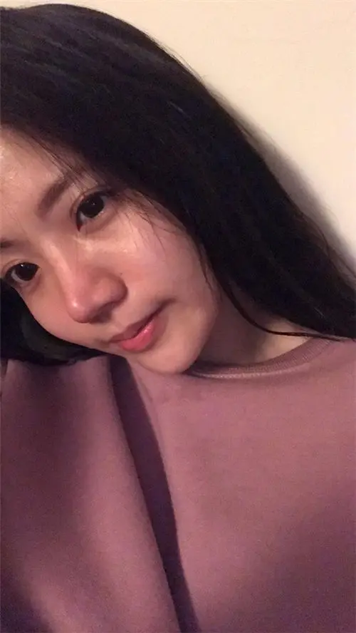 Green light's wife Chen Ailin made a wish... her face was so swollen ...