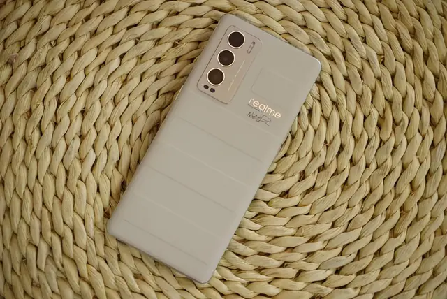 Snapdragon 870 processor + 50 million triple shots, the price of curved ...