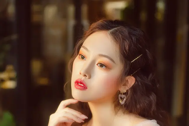 Story: The high-cold goddess should not get close to others, but after ...