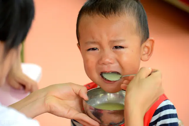 Why do babies have anorexia? How to treat the baby? Parents must learn ...