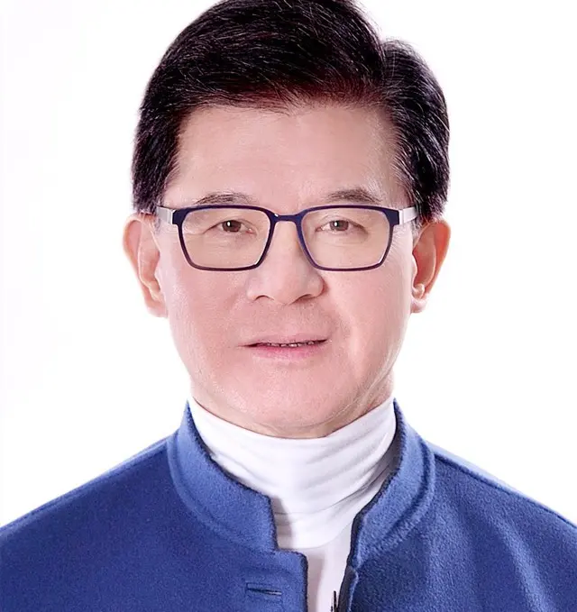 Luo Kangrui: Abandoning his wife and son to marry Zhu Lingling at the ...