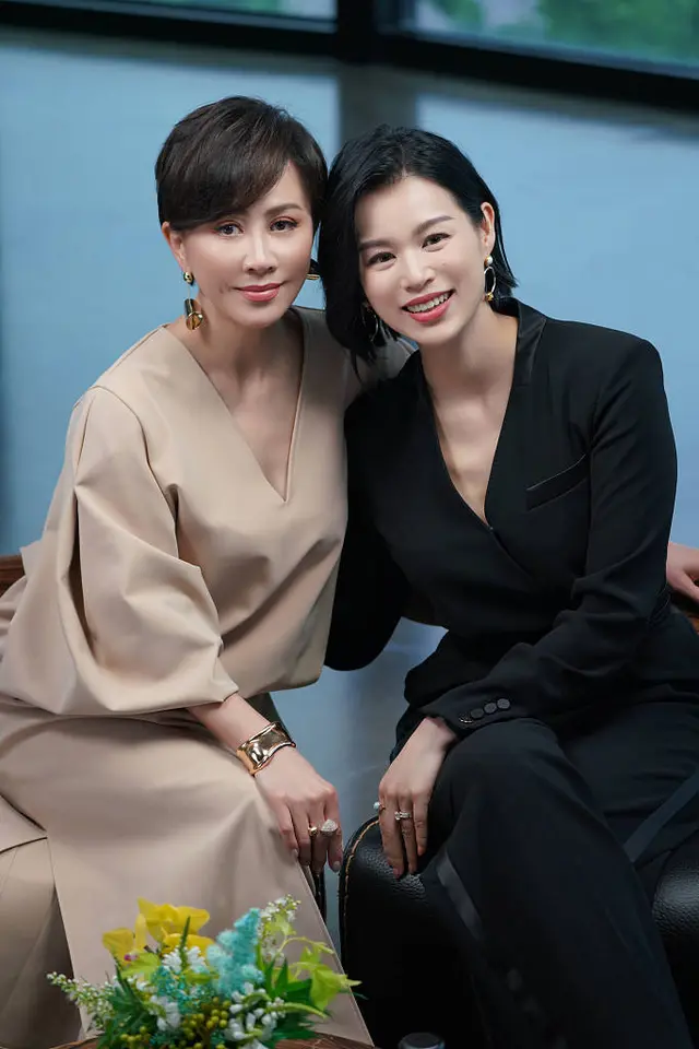 Carina Lau praised her as a talented actress. How does Myolie Wu ...