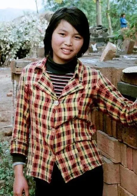 On September 6th, Li Hong, whom Su Ting had longed for, arrived late. When Li Hong arrived, he ...