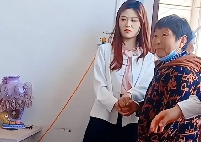 Introduction: After Chen Meng and Zhu Xiaowei got engaged, there were ...