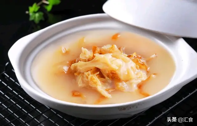 Fish maw soup ingredients & ingredients: old chicken, pork bones, ham ...