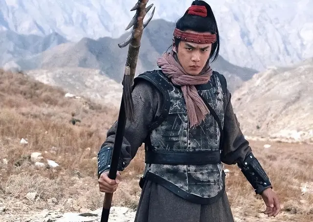 Liu Che sent 10 carts of meat, but Huo Qubing stinks and does not give ...