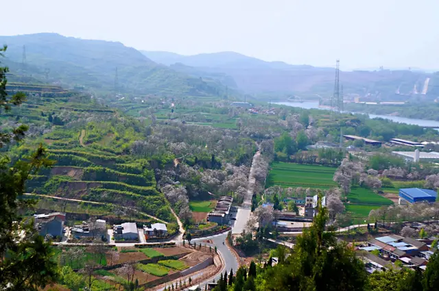 This village is Heqing Village in Mengjin District. The ancient Pingyin ...