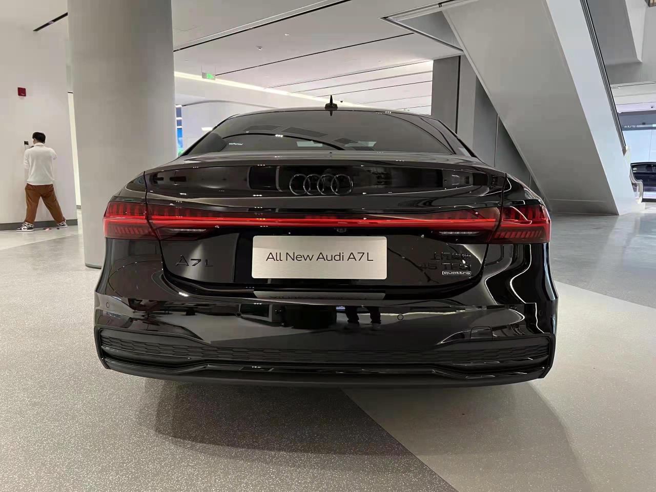 奥迪a7l黑武士版内饰,奥迪a7黑武士报价(第7页)_大山谷图库