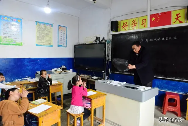 Shi Fei has been a smart child since he was a child. He is the first in ...