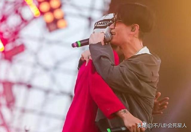 The well-known singer Li Jian posted a long article, publicly exposing ...