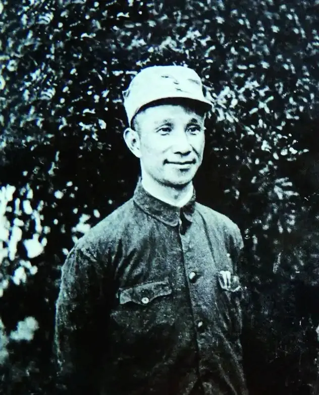 After the East and West Corps of the East China Field Army were divided ...