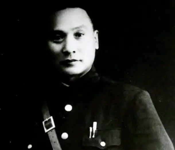 On December 9, 1949, Lu Han, then chairman of Yunnan Province, issued a ...