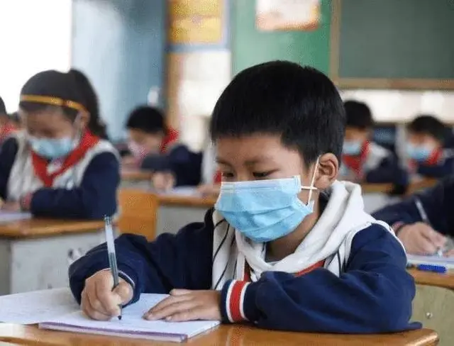 Hengshui Middle School is a star high school in Hebei. When many people ...