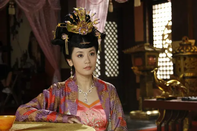 Princess Taiping (about 665-August 1, 713) was the youngest daughter of ...