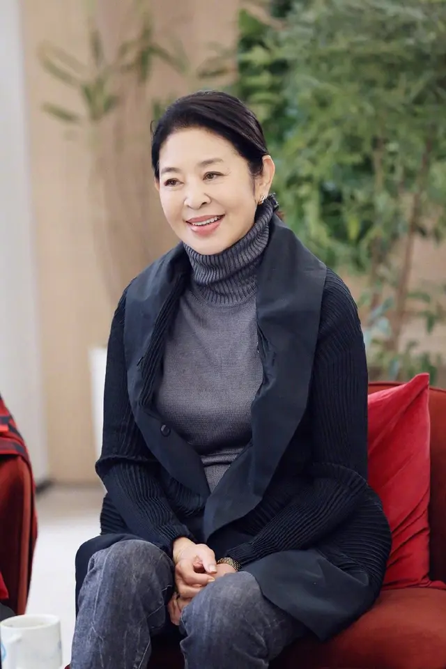 According to the procedure, when the New Year's bell rings, Ni Ping ...