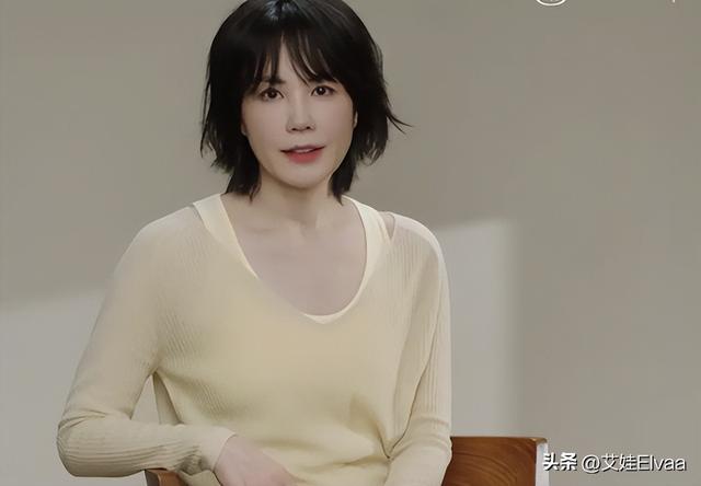 In autumn and winter, coats are really a good dressing style. Although ...