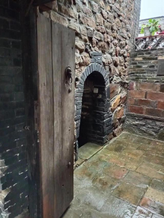 The confrontation between the army was more than half a month. Jin, Lu ...