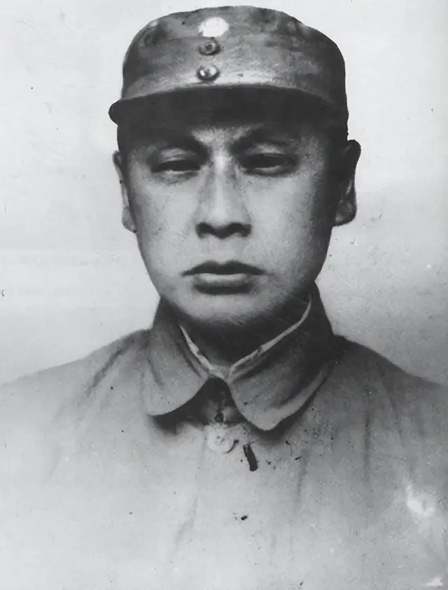 In 1959, a peasant woman took a photo of the founding marshal with ...