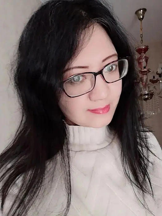 When Sima Xiangru came to King Liang, King Liang held a pawn crossing ...