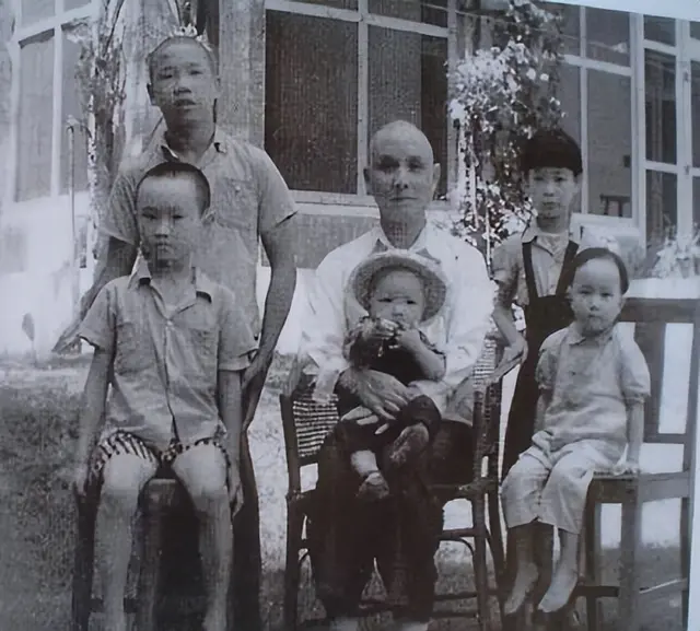 In the 1950s, the story of Deng Zihui and Lin Boqu exchanging sons was ...