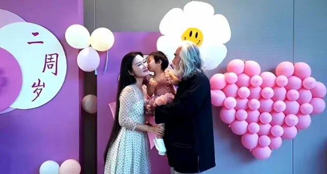 On September 16, Zhang Jizhong's wife Du Xinglin shared a news on her personal social platform ...