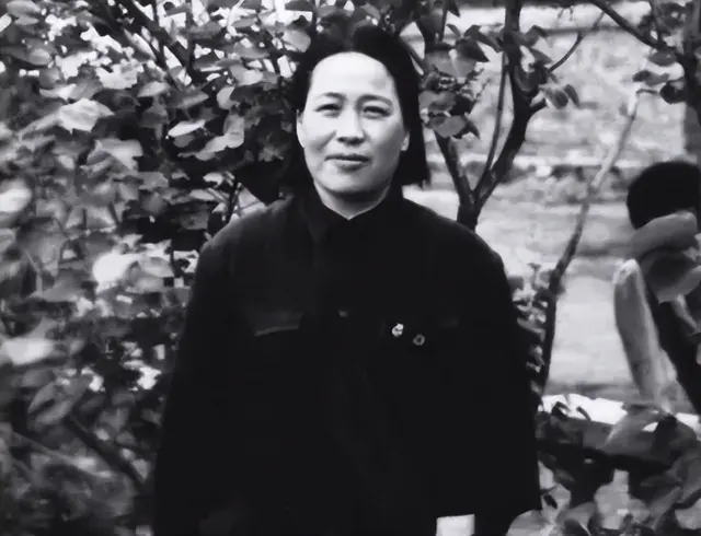 Gao Gang is a very controversial figure. From the northwest to the ...