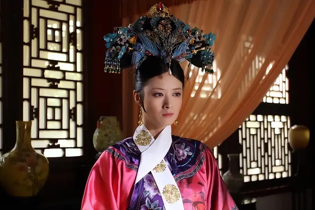 It turned out that Zhen Huan was very similar to the long-dead Empress Chunyuan. The Queen ...