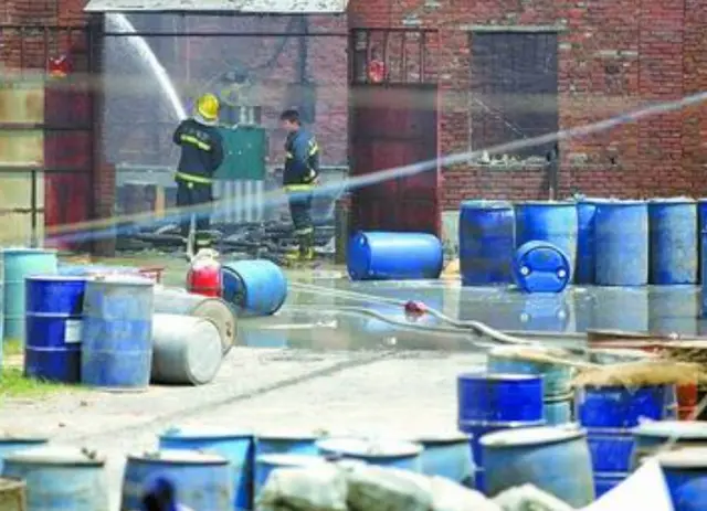 An American factory exploded in India, killing 550,000 people. What was ...