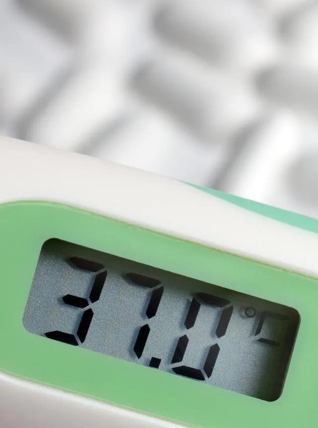 As a constant temperature animal, the normal body temperature of humans ...