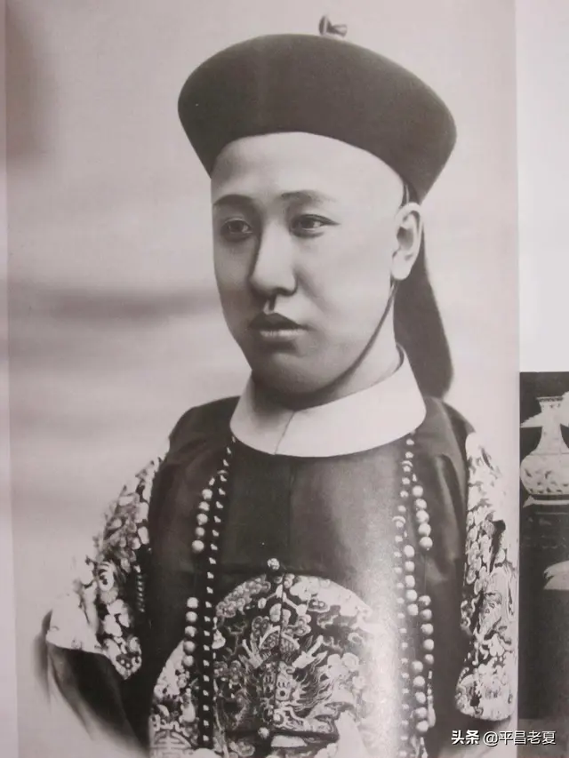 Especially after the death of Sun Yat-sen, Wang Jingwei's status in the ...