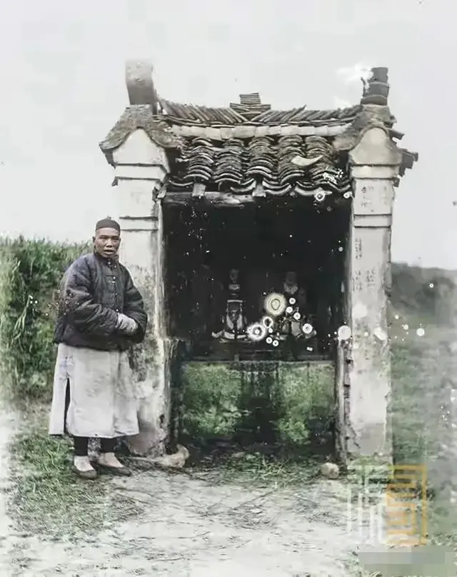 In the late Qing Dynasty, scholars needed to burn incense and pray at ...