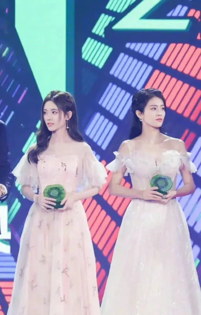 01Why are Ju Jingyi fans and Bailu fans at odds with each other? Is it ...