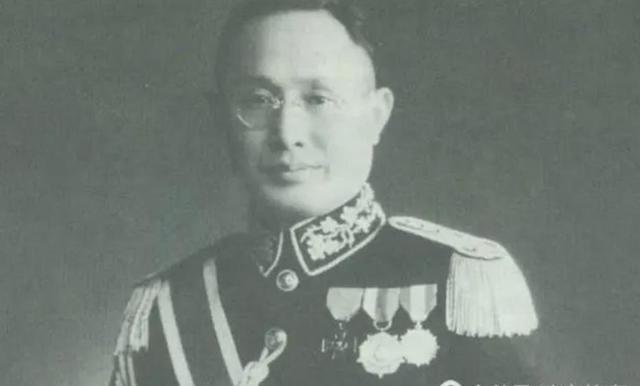 In modern Chinese history, He Yingqin is the one who treats his wife ...