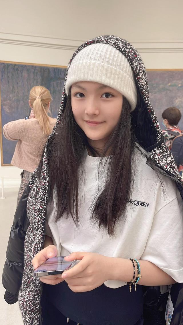 On the evening of October 27, Li Xiang, who is currently on vacation in ...