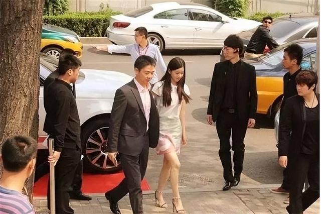 Just now, the Liu Qiangdong Mingzhou case had an unexpected turnaround, and a settlement was ...