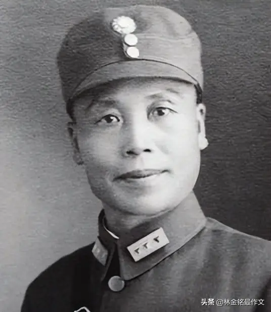 He was born in a scholarly family. In 1908, he was admitted to the ...