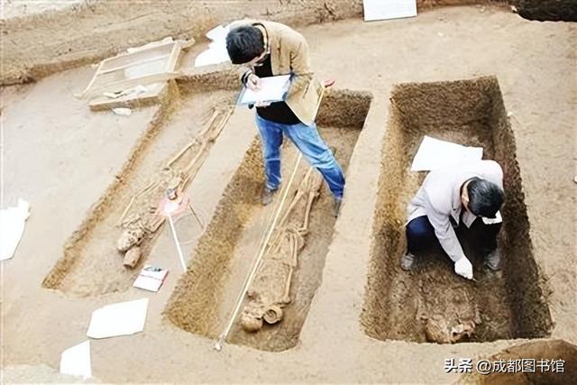 In 1987, a bone flute was unearthed at the Jiahu site in Wuyang, Henan ...