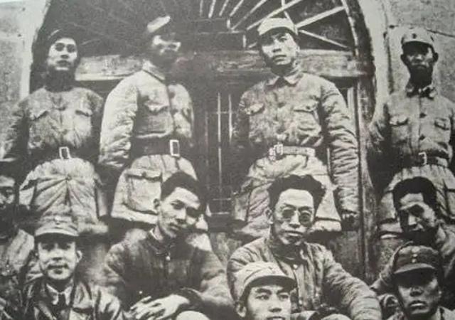 As we all know, the Red Army has three main forces, namely the First ...
