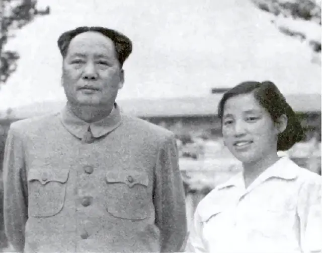 On July 21, 1951, Chairman Mao met with a girl from Hunan in the ...