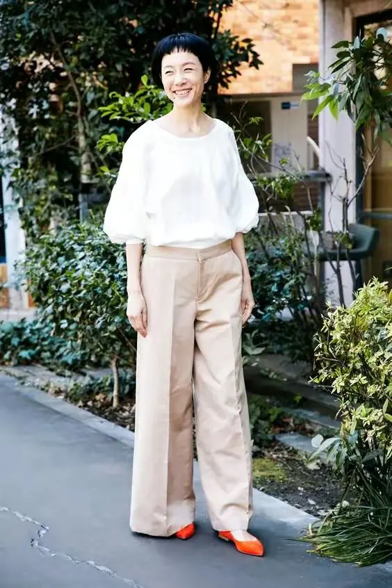 What does age mean for women? Is it that wrinkles begin to gradually ...