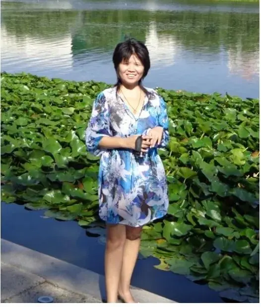 The history is washed away with water, and the small cherries are ...