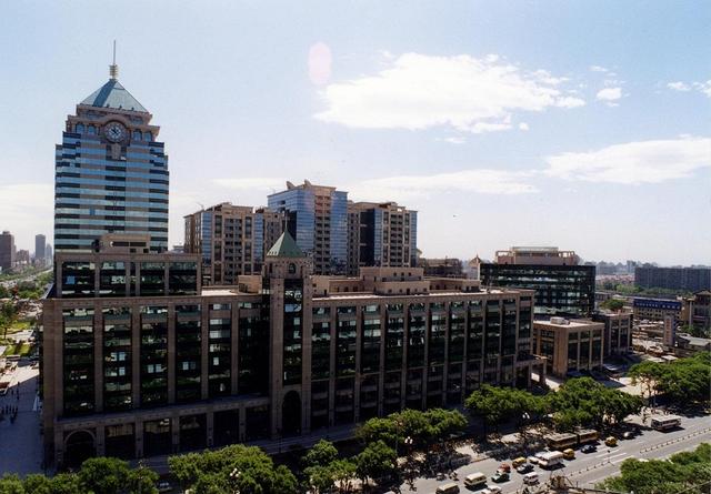 In 1992, a forty-two-year-old man embarked on the road to return home ...