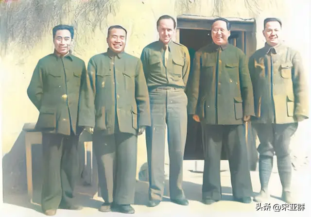 This is a very rare old photo. In this photo, four major leaders, Mao ...