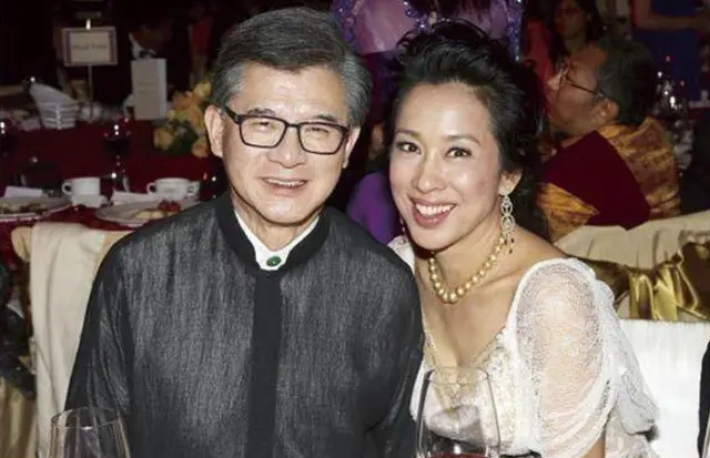 Recently, Longling Chu's stepson Luo Juncheng and his wife Joyce ...