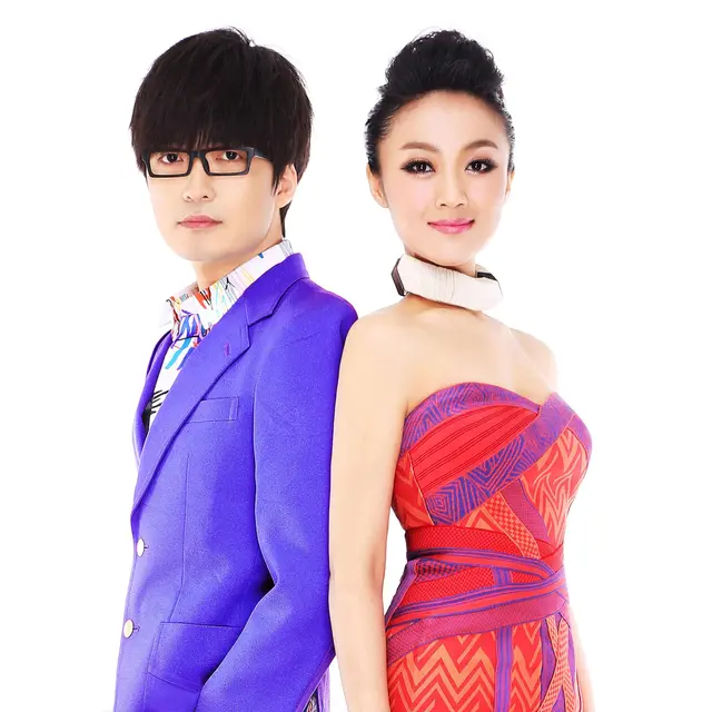 Yang Wei Linghua and Zeng Yi are handsome and beautiful, and they work well together. Everyone ...