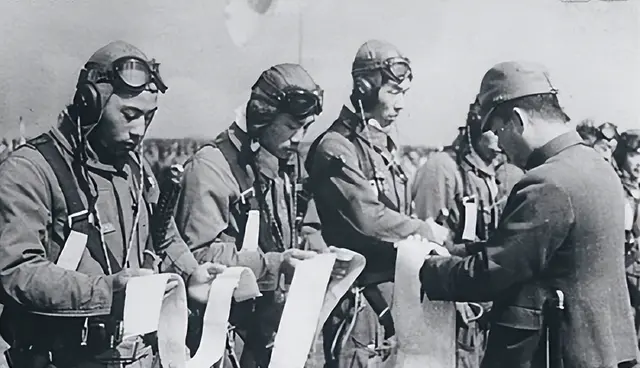 If China travels back to the battlefield in 1942, how long can Sakura ...