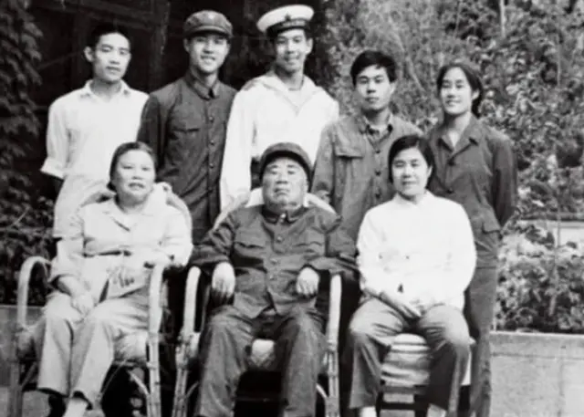 On June 10, 1974, Zhu Qi passed away, and his family tried to hide the ...