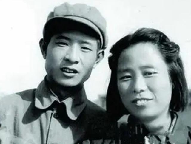 Li Zhao was born in 1921 in Ningxiang, Hunan Province. He was born into ...