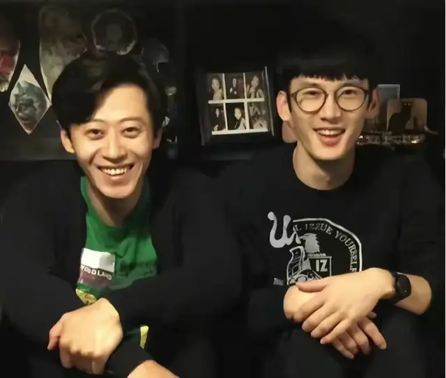 Ji Dongran's real name is Ji Wei. The two met during the filming of ...