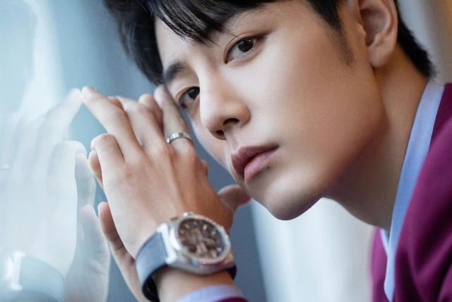 #Toutiao Creation Challenge# Article: Xiao Zhan, who had a long time ...